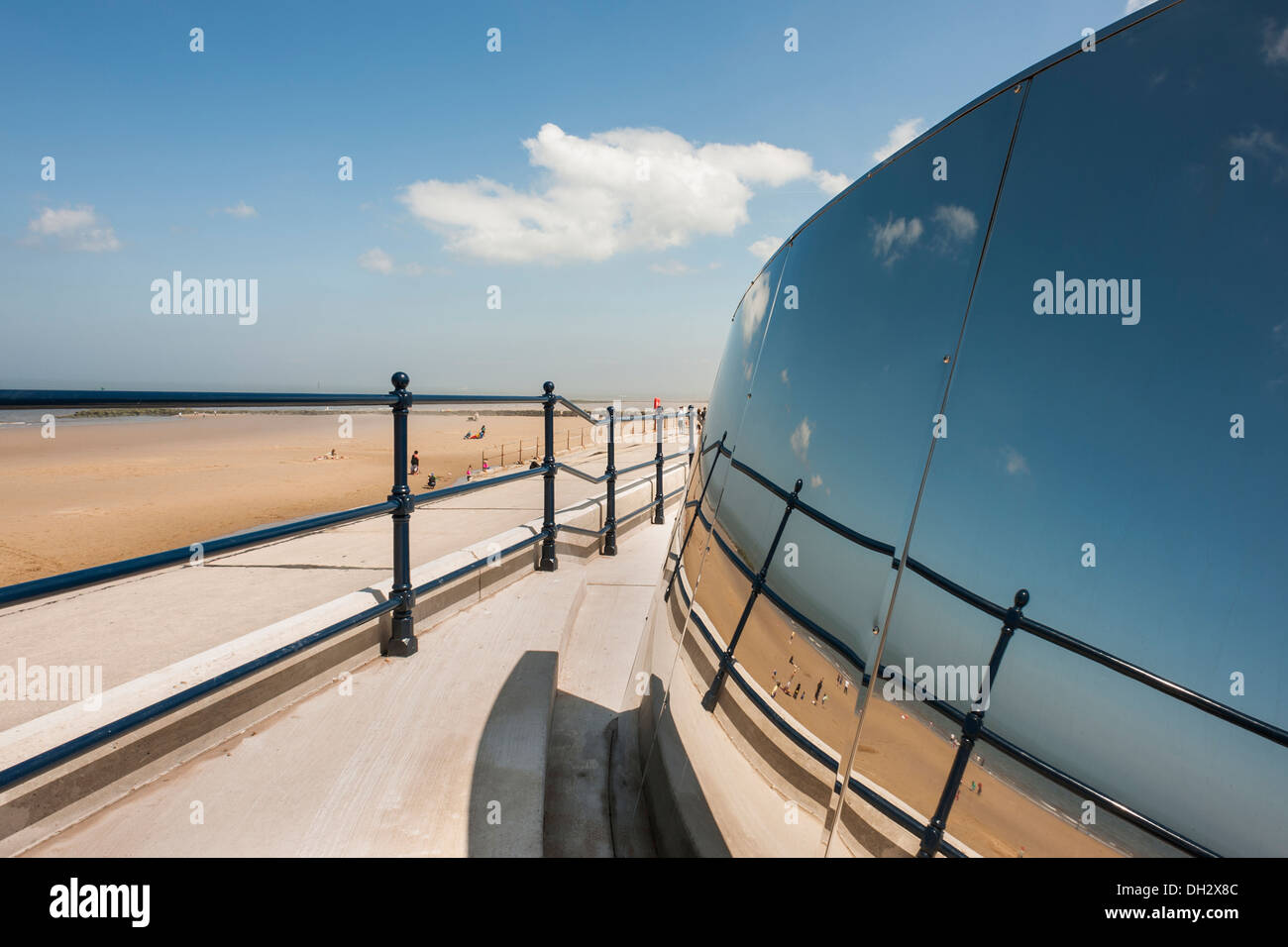 Prestatyn beach resort hi-res stock photography and images - Alamy