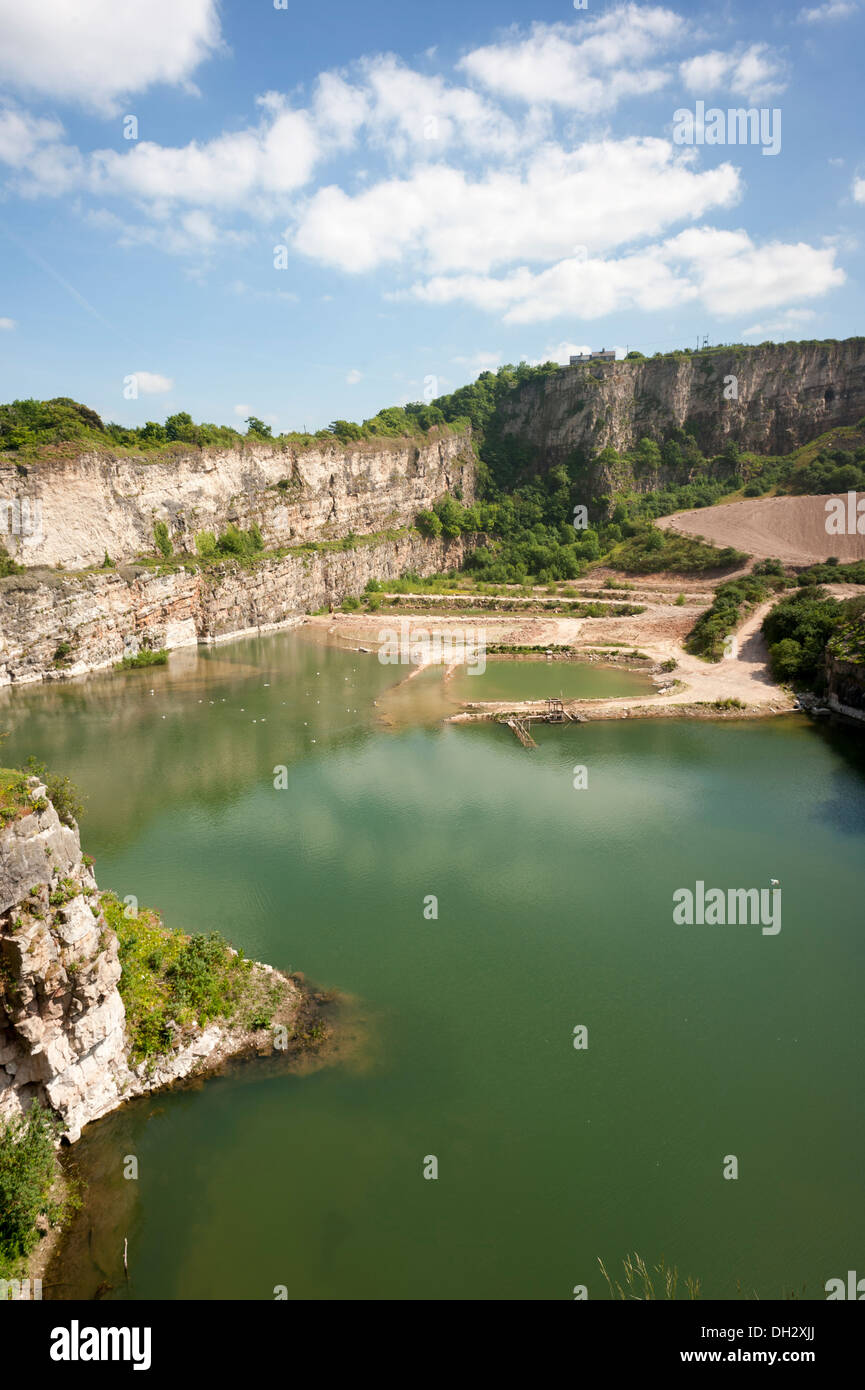 Water filled quarry hi-res stock photography and images - Alamy