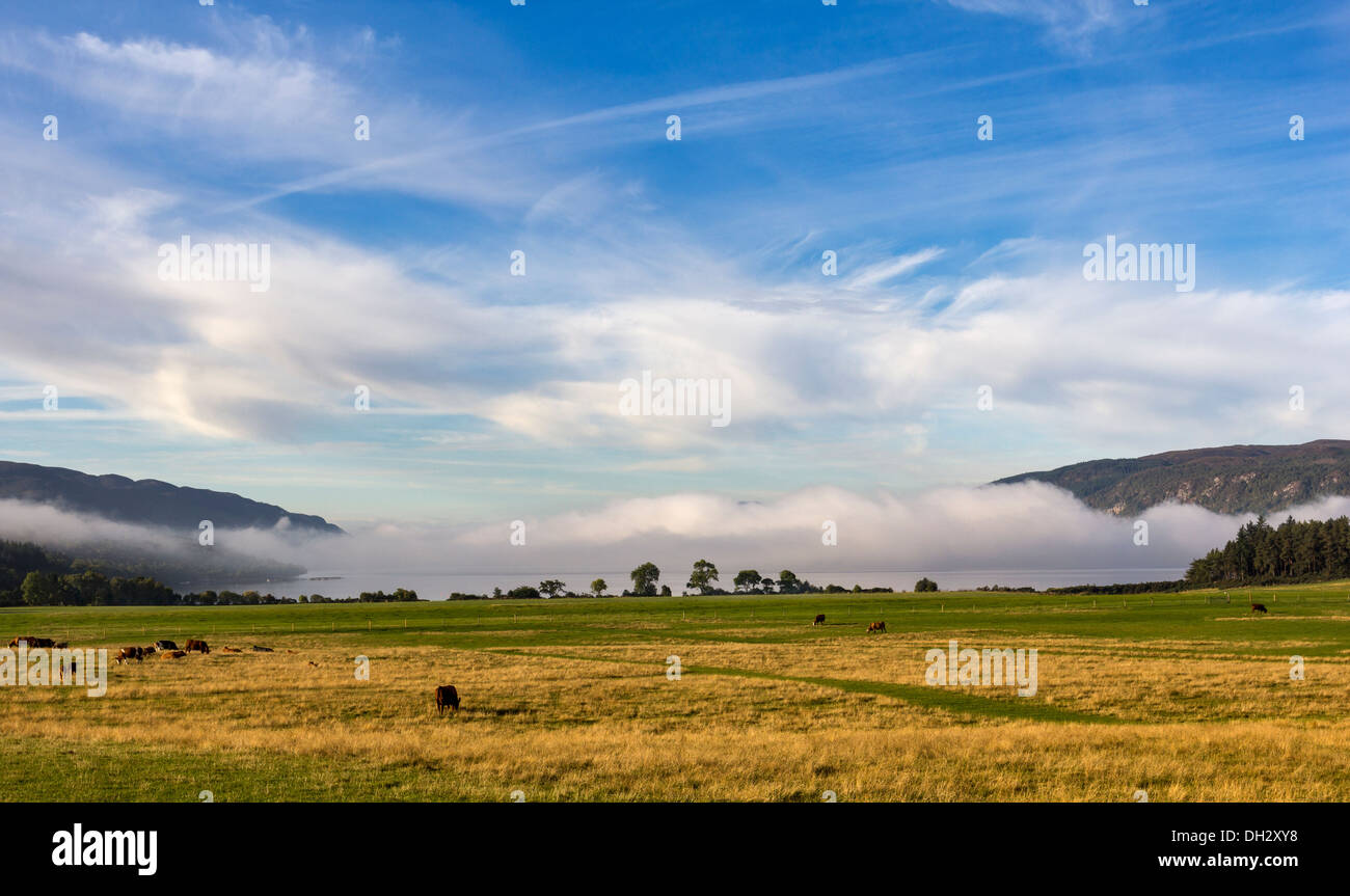 CLOUD -LIKE EARLY MORNING MIST DESCENDS ON LOCH NESS SCOTLAND Stock ...