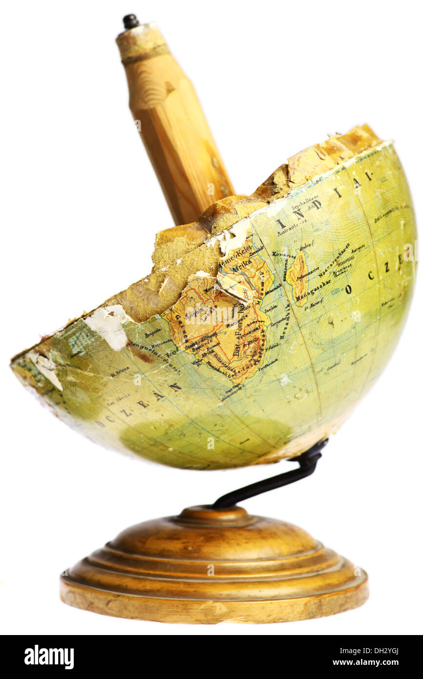Broken map of world globe hi-res stock photography and images - Alamy