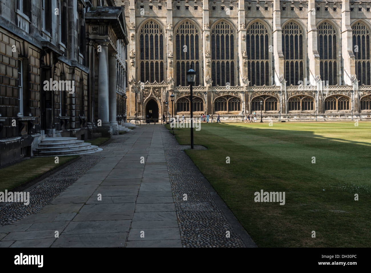 Courtyard at King college, in Cambridge university Stock Photo - Alamy