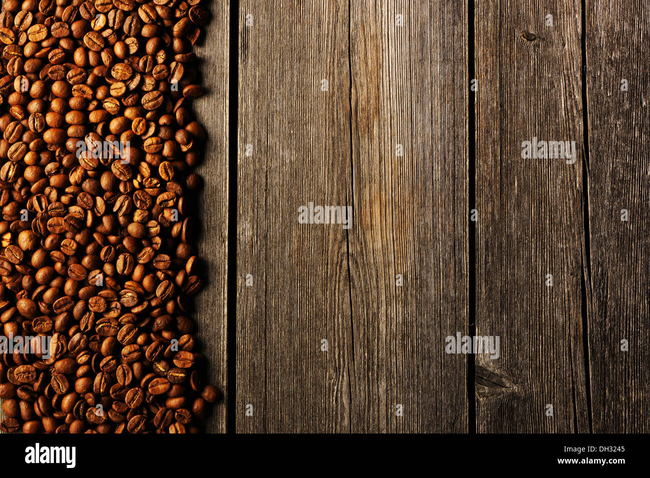 Coffee beans background Stock Photo - Alamy