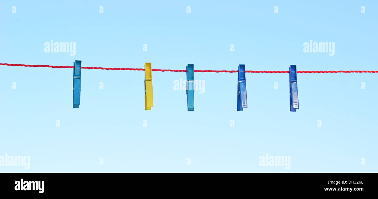 Spring pegs hi-res stock photography and images - Alamy