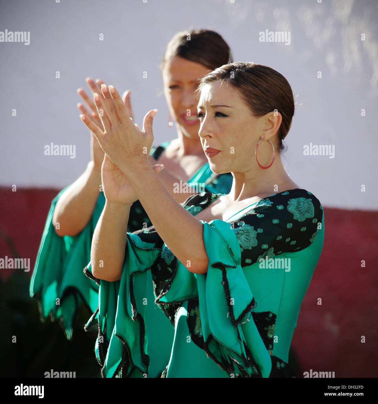 Flamenco dancers spain hi-res stock photography and images - Alamy
