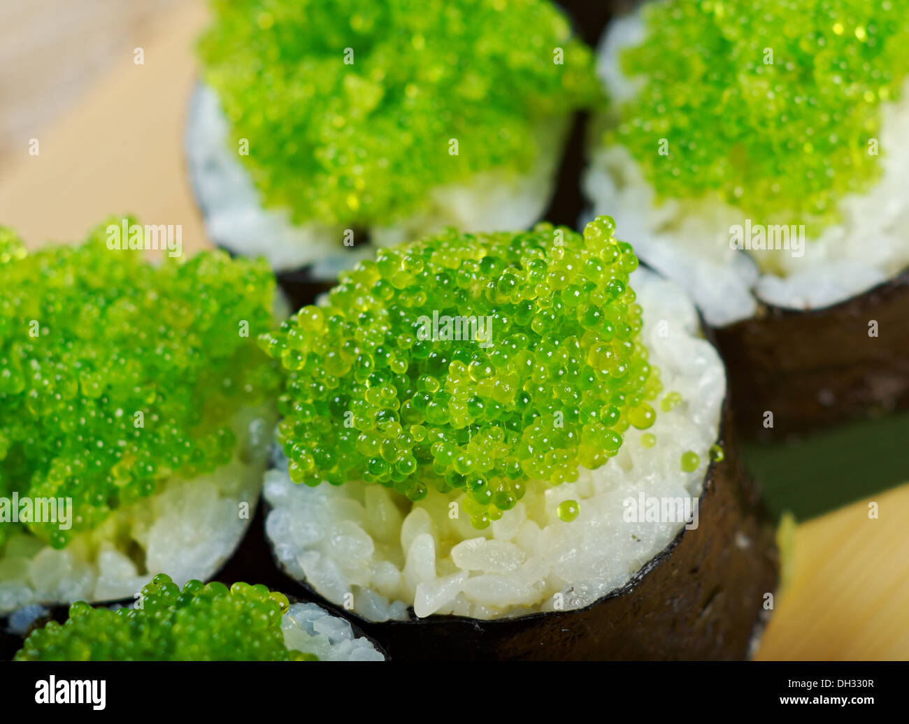 Tobiko (flying fish roe) Gunkan Maki Sushi Stock Photo - Alamy
