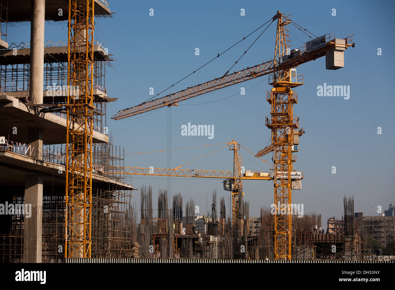 Building under construction parel mumbai hi-res stock photography and ...