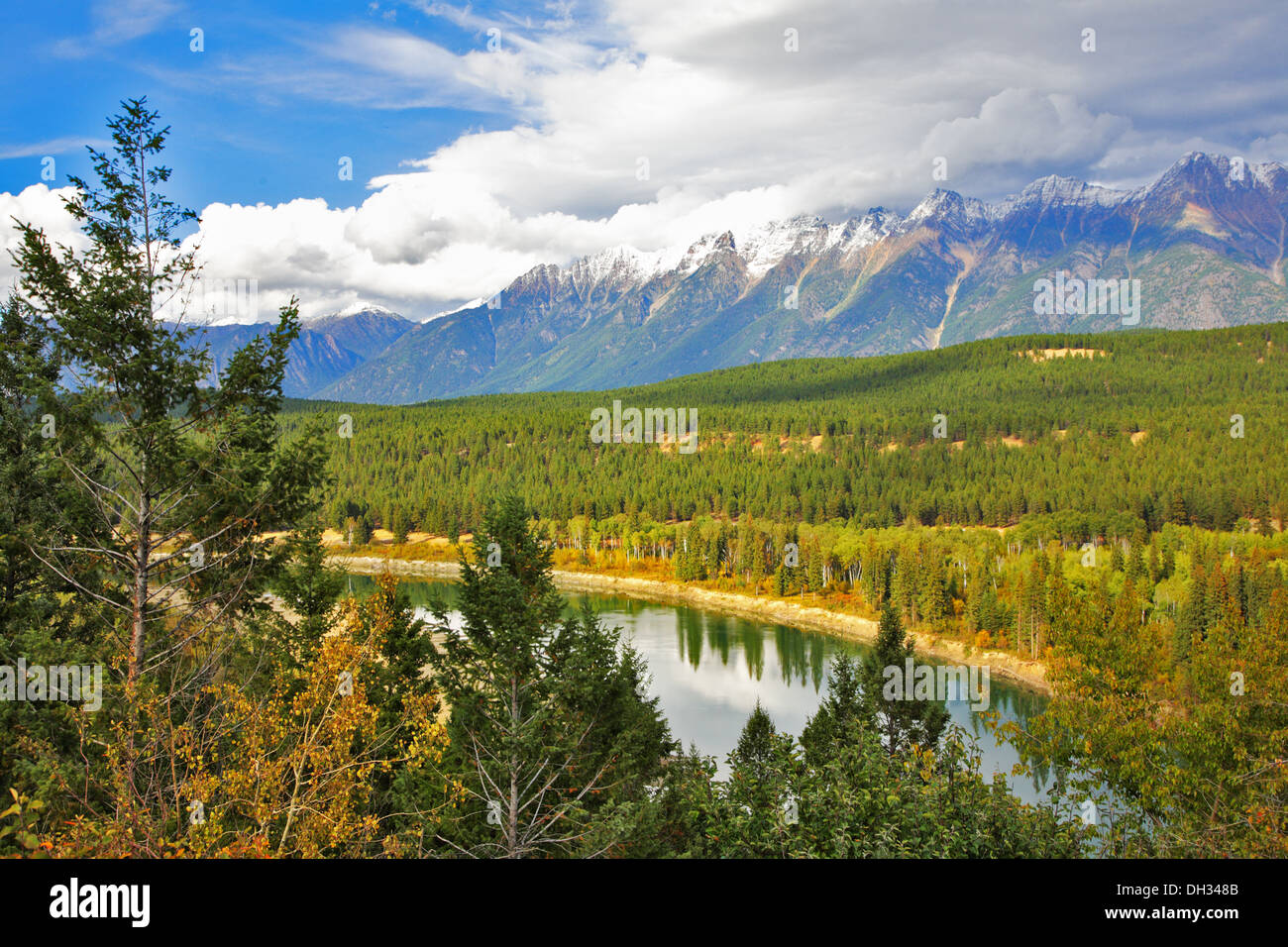 Shallow river hi-res stock photography and images - Alamy