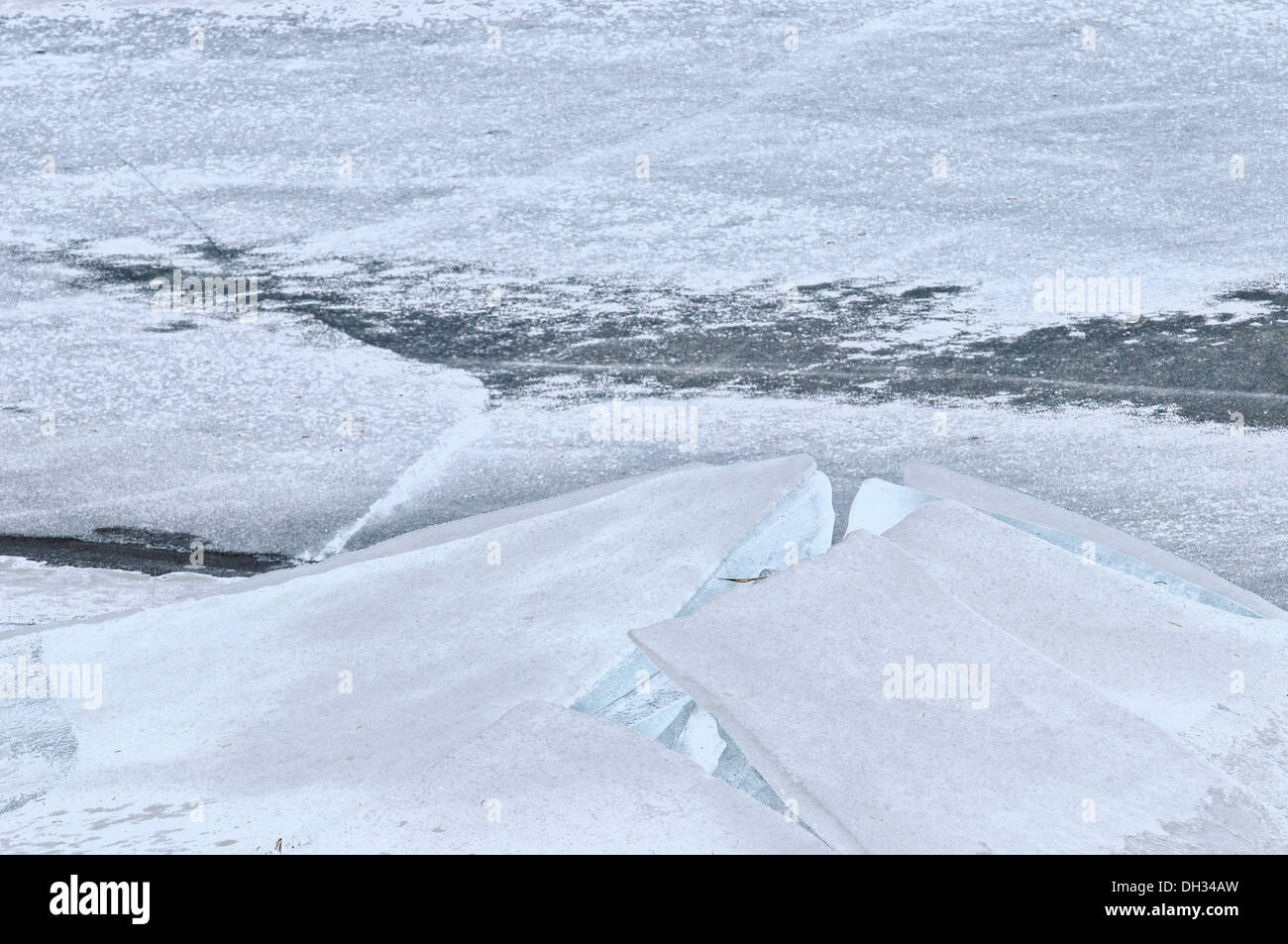 broken up ice Stock Photo - Alamy