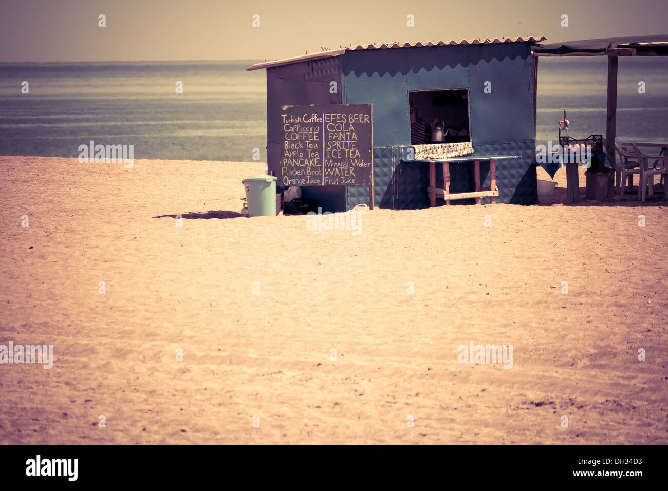 Sea food hut hi-res stock photography and images - Alamy