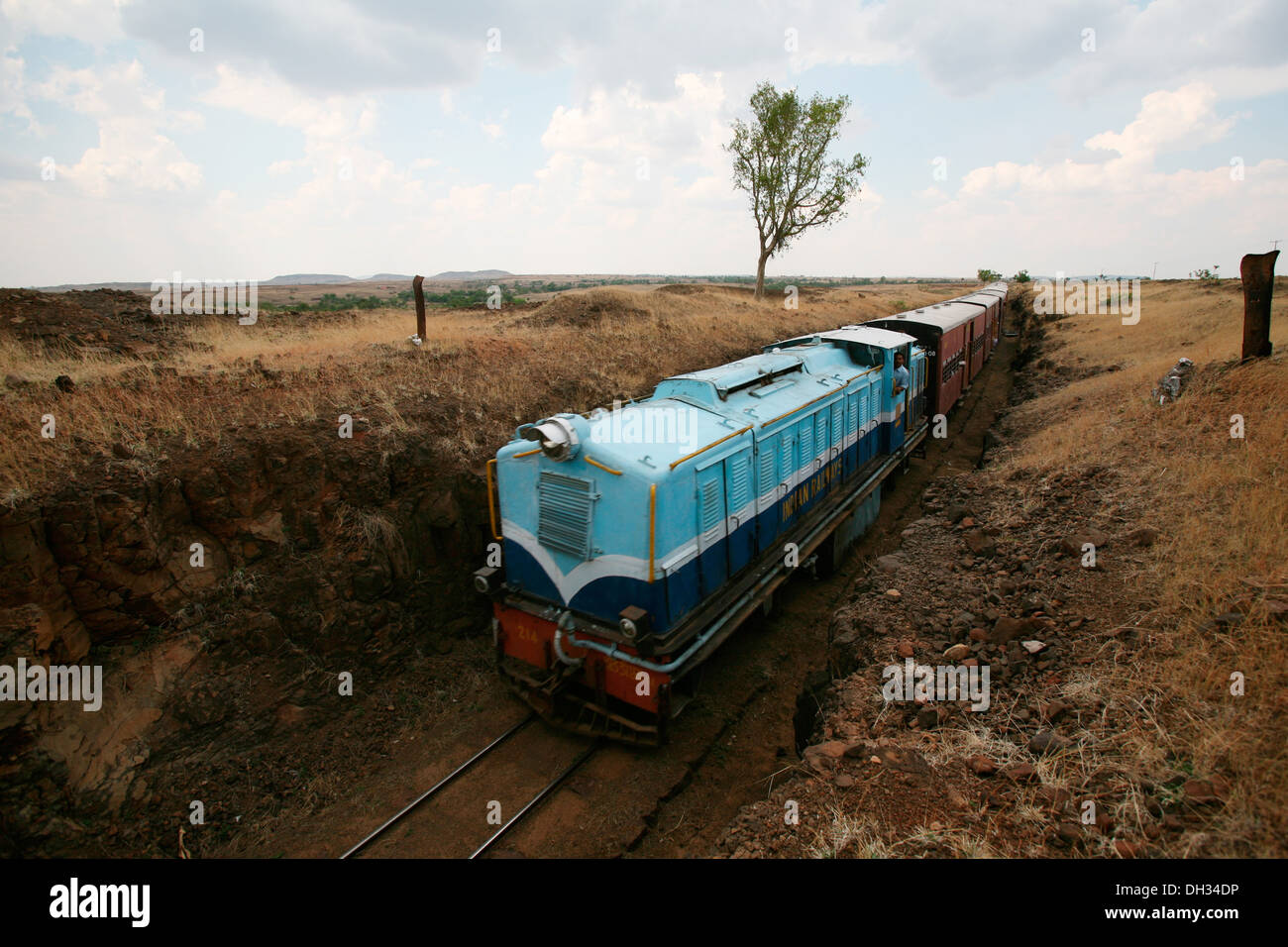 Top view diesel train engine hi-res stock photography and images - Alamy