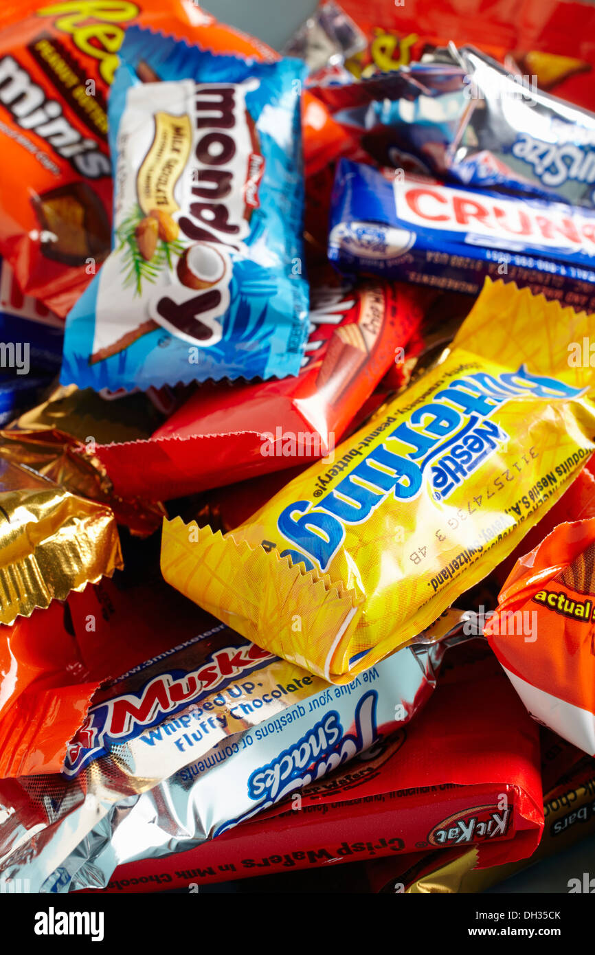 Halloween candy hi-res stock photography and images - Alamy