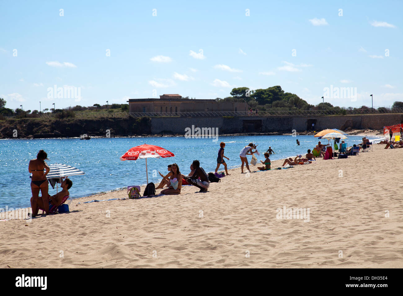 Beaches of italy hi-res stock photography and images - Alamy