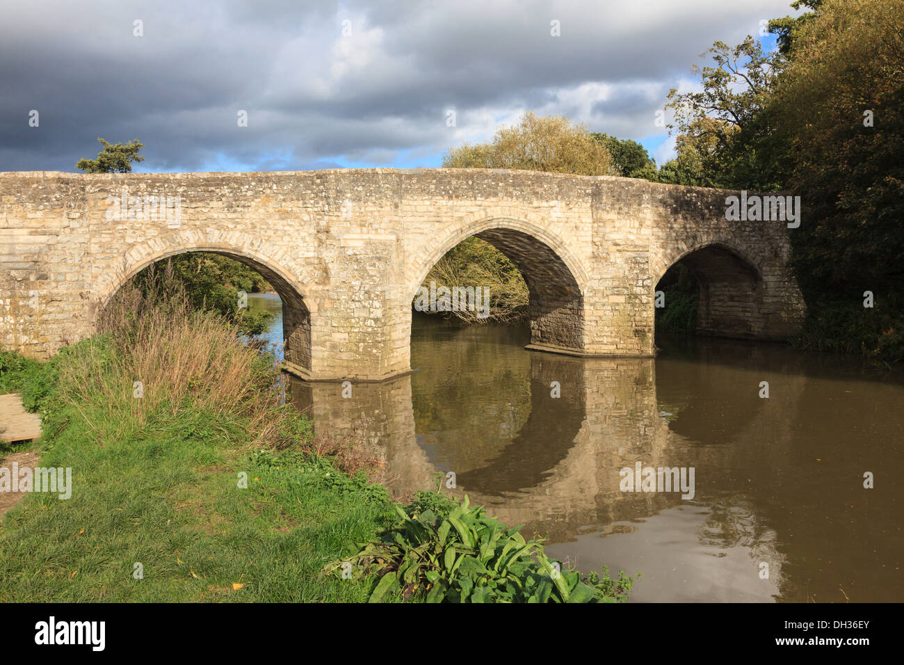 The narrow stone medieval bridge at Teston in Kent over the River ...