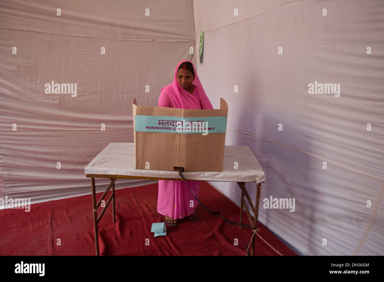 Indian Woman Voting At Election Polling Station Mumbai Maharashtra