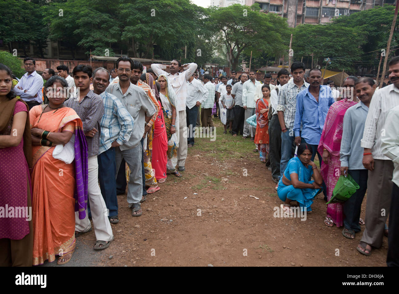 Crowd of women hi-res stock photography and images - Alamy