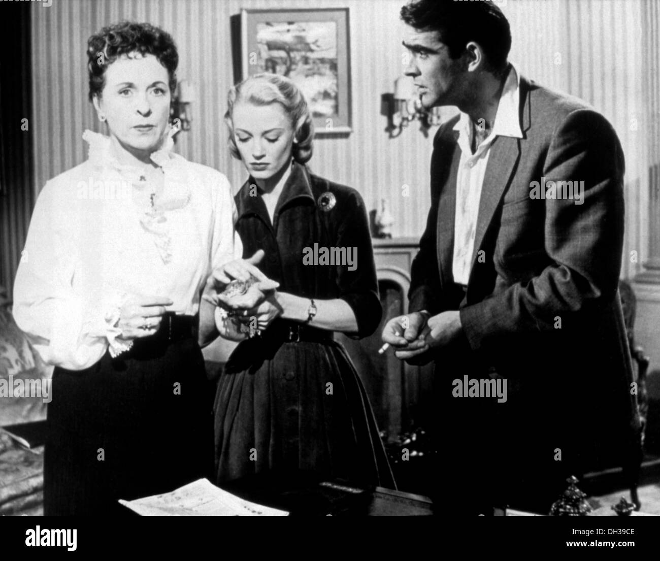 NO ROAD BACK 1957) MARGRET RAWLINGS, SEAN CONNERY, MONTGOMERY TULLY DIR ...
