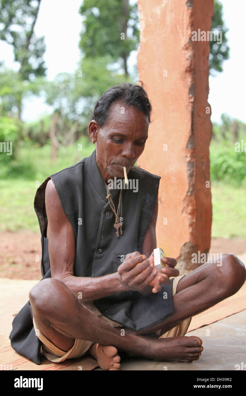 Rural man smoking beedi hi-res stock photography and images - Alamy