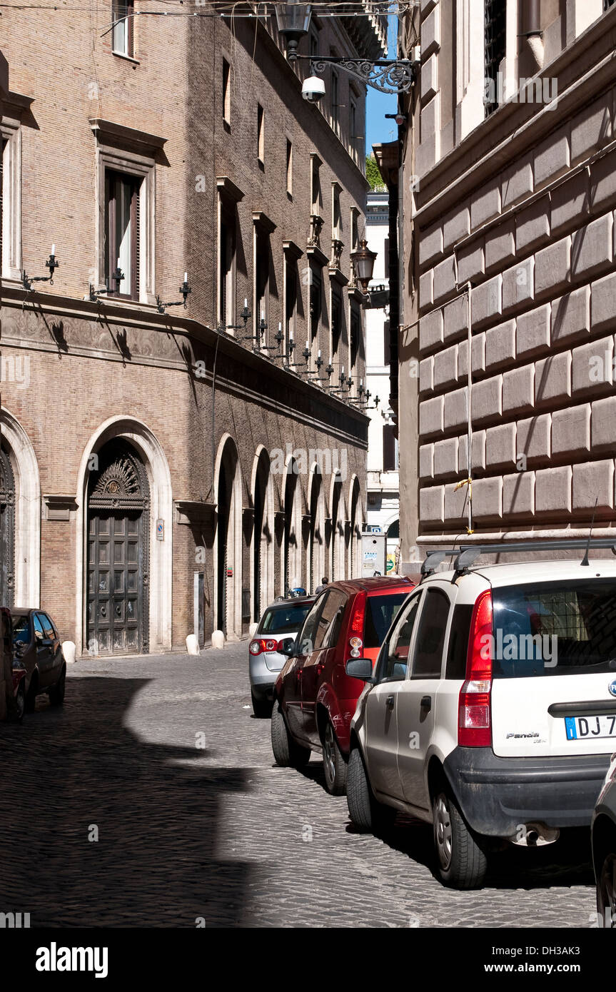 Parking in central rome hi-res stock photography and images - Alamy