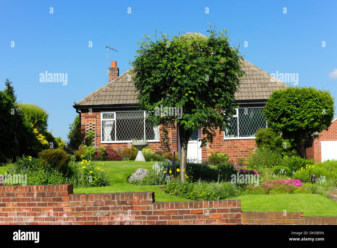 Beautiful modern architecture english hi-res stock photography and ...