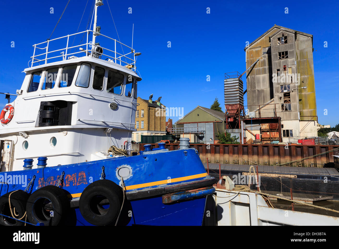 Maldon promenade walk hi-res stock photography and images - Alamy