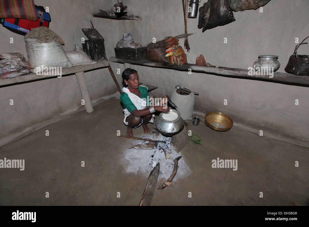 Kitchen. Baiga Tribe, Chada village, Madhya Pradesh, India Stock Photo ...