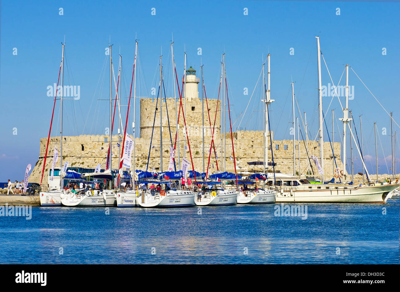 Blue sailing ships hi-res stock photography and images - Alamy
