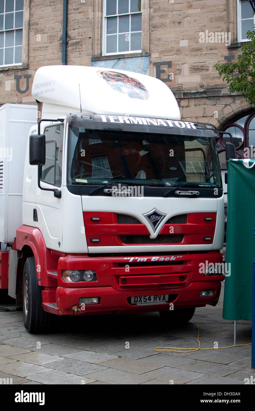 Fairground lorry hi-res stock photography and images - Alamy