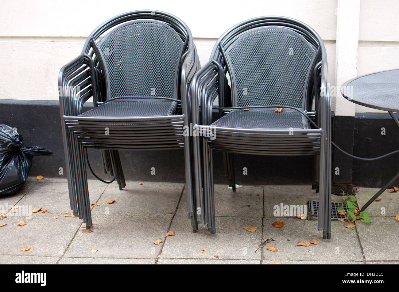 Stacking chairs hi-res stock photography and images - Alamy
