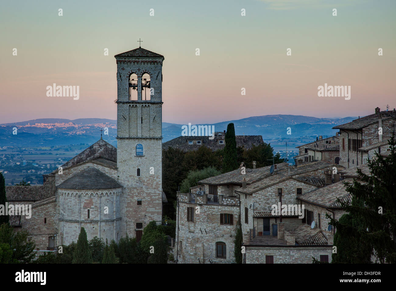 Rooftops of assisi hi-res stock photography and images - Alamy