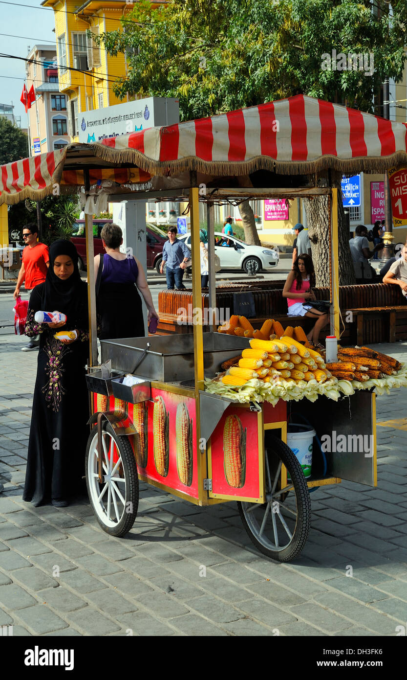 Corn cart hi-res stock photography and images - Alamy