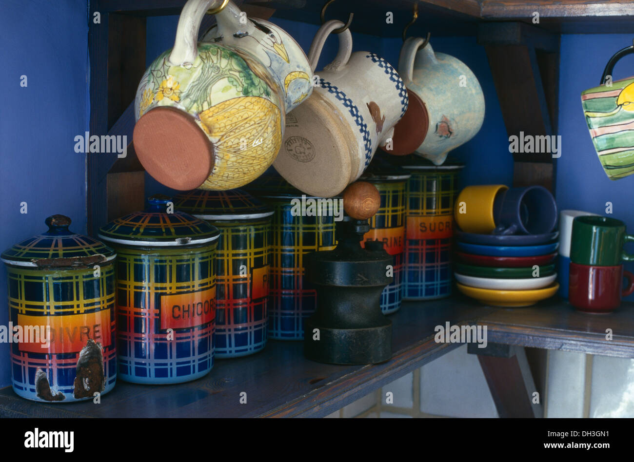 Pottery storage hi-res stock photography and images - Alamy