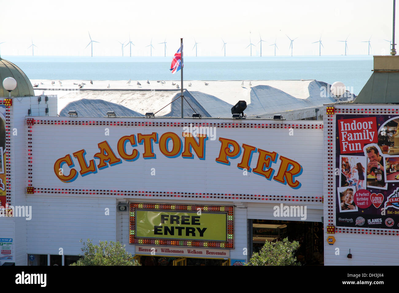 Clacton funfair hi-res stock photography and images - Alamy