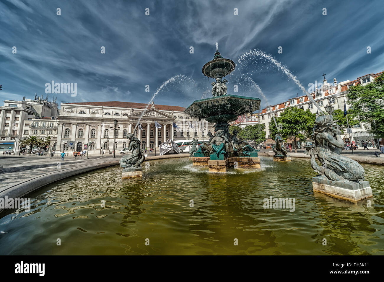 Water fountains in lisbon hi-res stock photography and images - Alamy