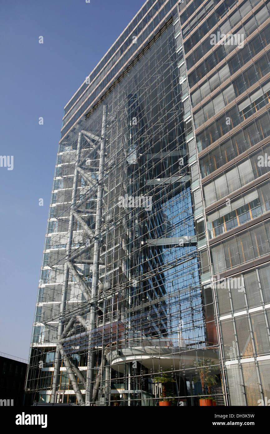 Stadttor, City Gate skyscraper, Duesseldorf, North Rhine-Westphalia ...