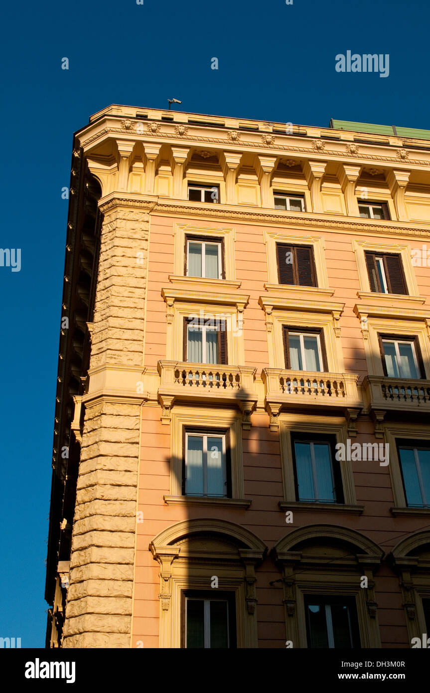House building yellow sunshine hi-res stock photography and images - Alamy