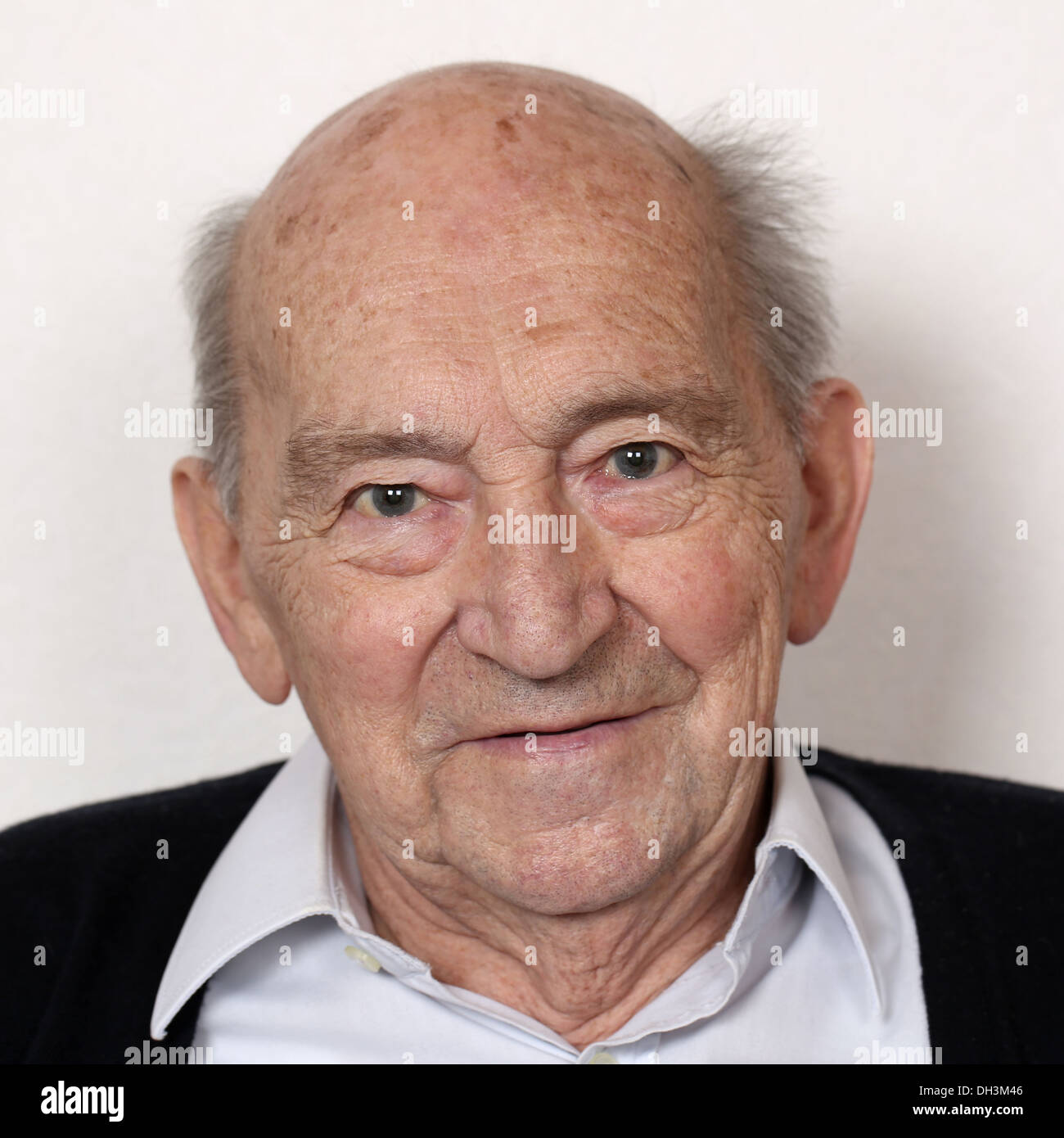 Man retired hi-res stock photography and images - Alamy