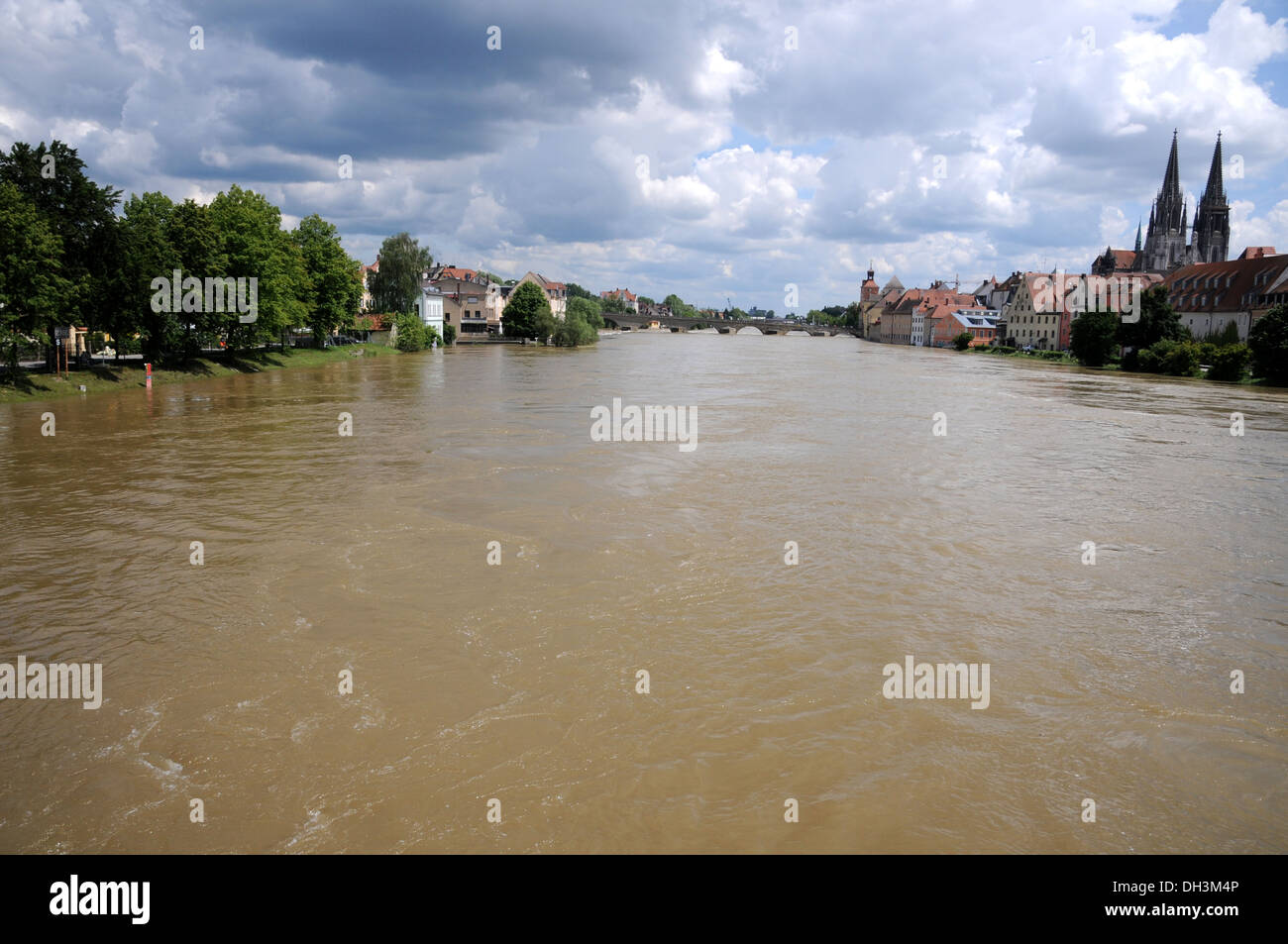 Danube flood hi-res stock photography and images - Alamy