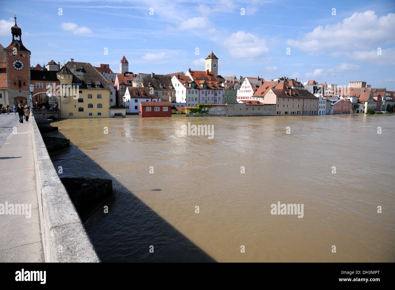 River danube flood hi-res stock photography and images - Alamy