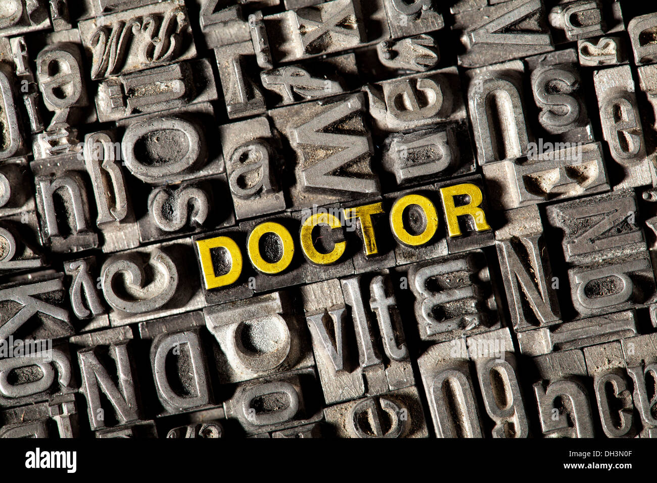 Old lead letters forming the word "doctor Stock Photo - Alamy