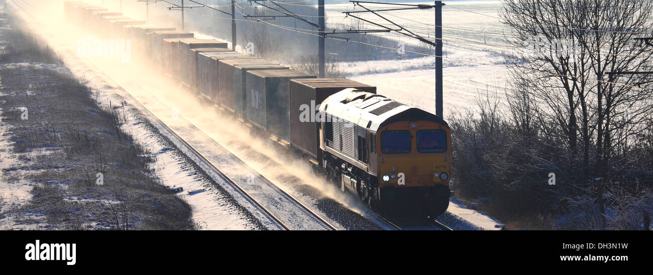 GBFR Trains 66716 Diesel Powered Freight Train, pulling containers ...