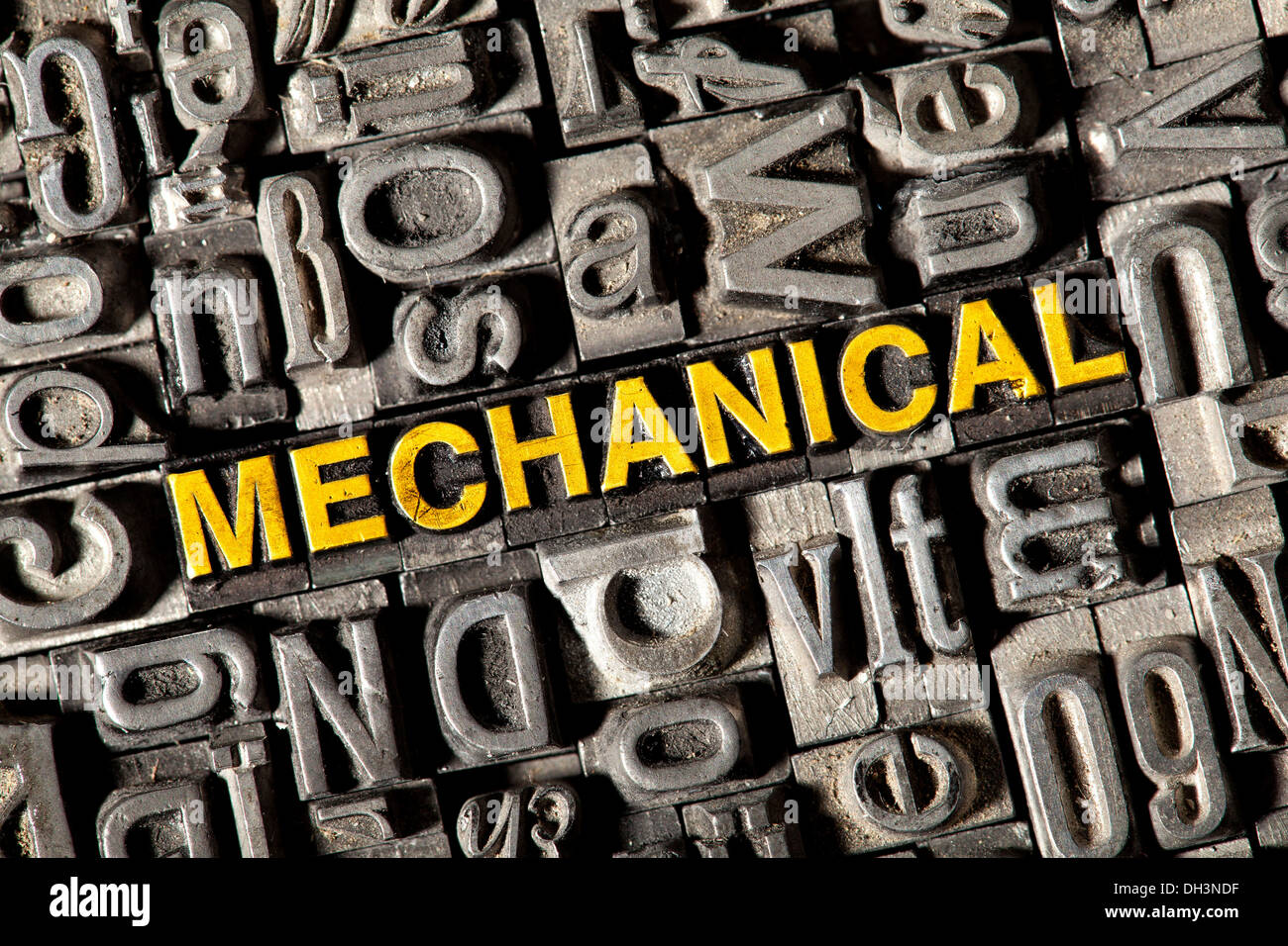 Old lead letters forming the word "MECHANICAL Stock Photo - Alamy