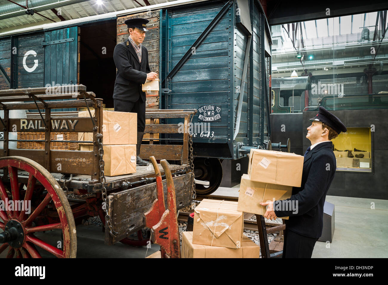 Railway goods yard hi-res stock photography and images - Alamy
