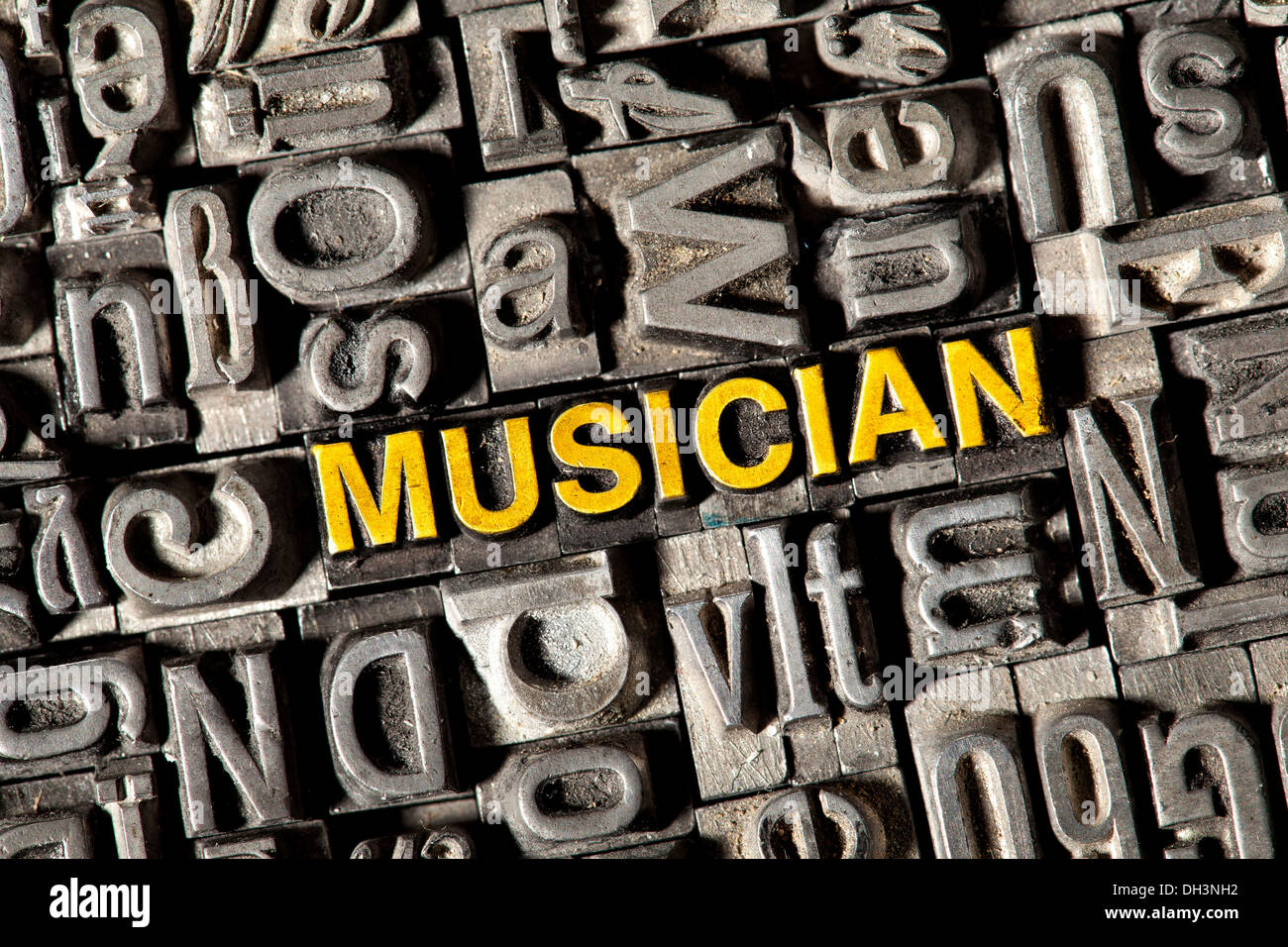 Old lead letters forming the word "MUSICIAN Stock Photo - Alamy