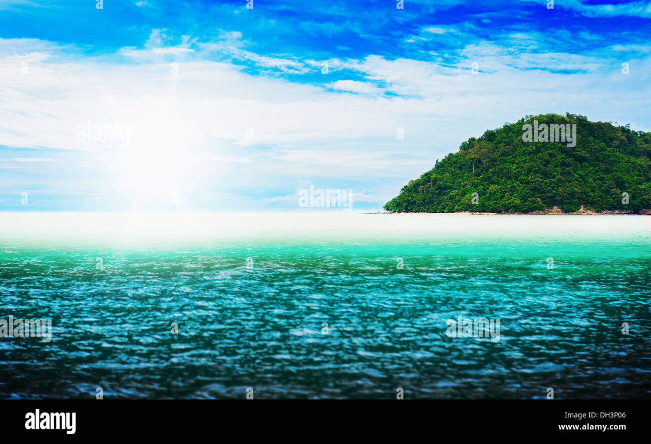 Sunny tropical beach on the island Stock Photo - Alamy