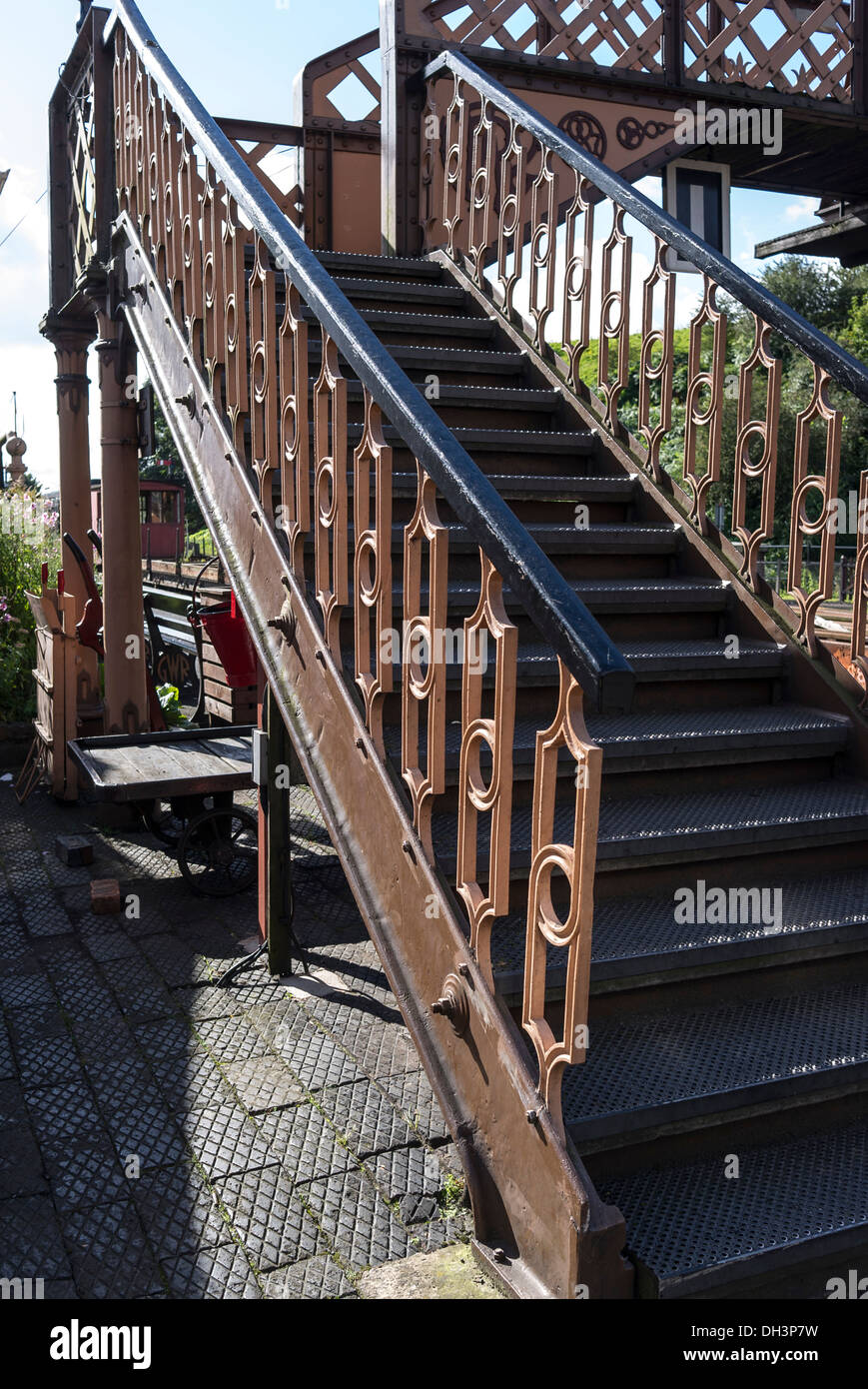 Decorative cast iron bridge hi-res stock photography and images - Alamy