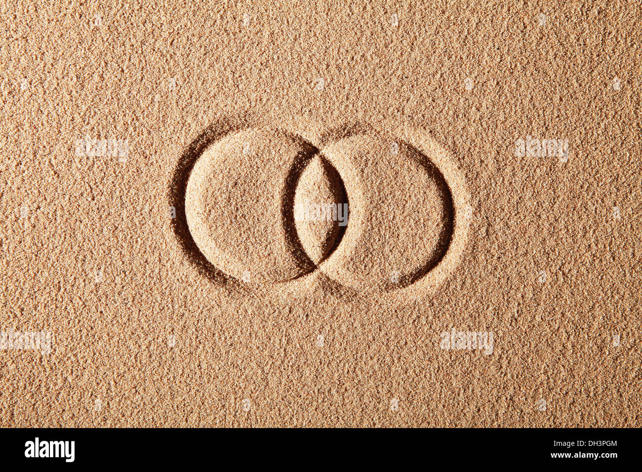 Two rings hi-res stock photography and images - Alamy