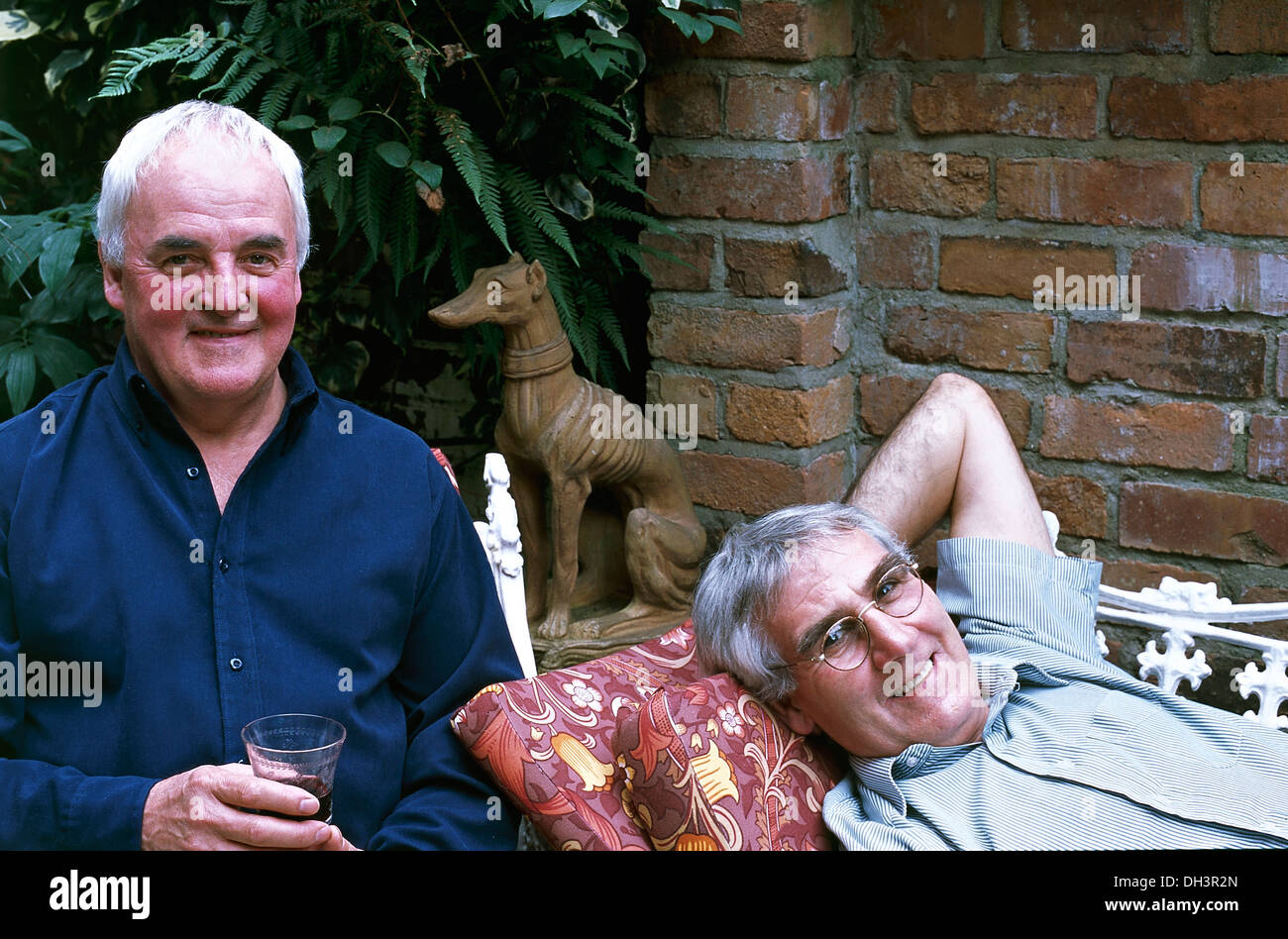 Two portraits hi-res stock photography and images - Alamy