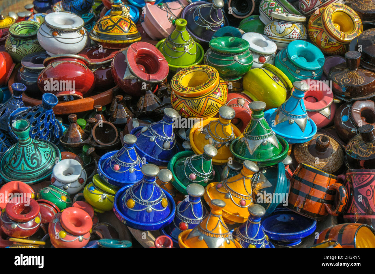 Tajines hi-res stock photography and images - Alamy