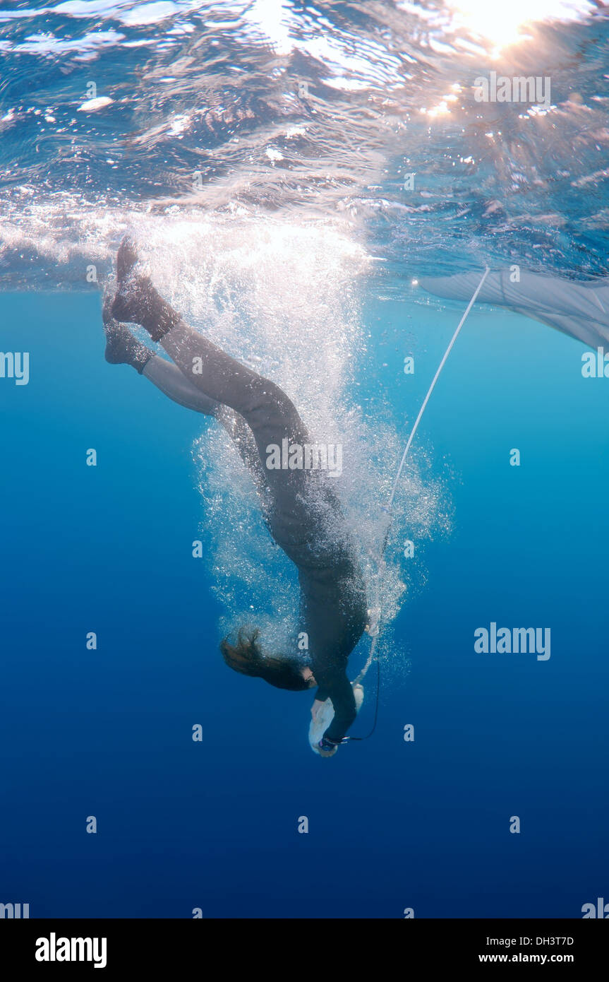 Skandalopetra - Traditional diving with petra (stone) for sponges ...