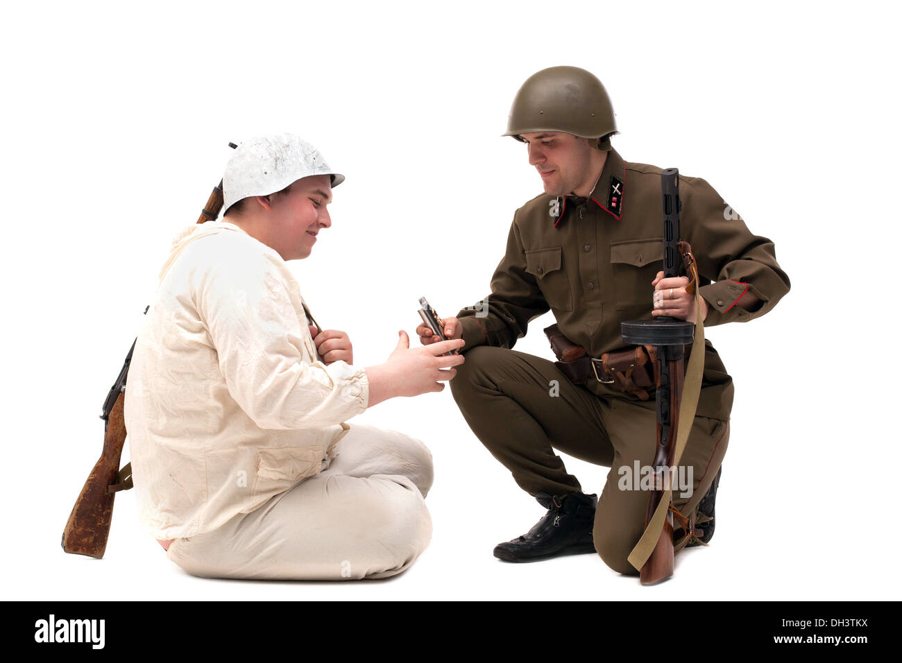 Army soldiers in camouflage Cut Out Stock Images & Pictures - Alamy